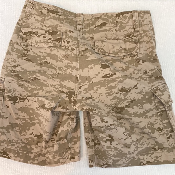 Backbone | Shorts | 225 Mens Backbone Digital Desert Camo Shorts | Poshmark